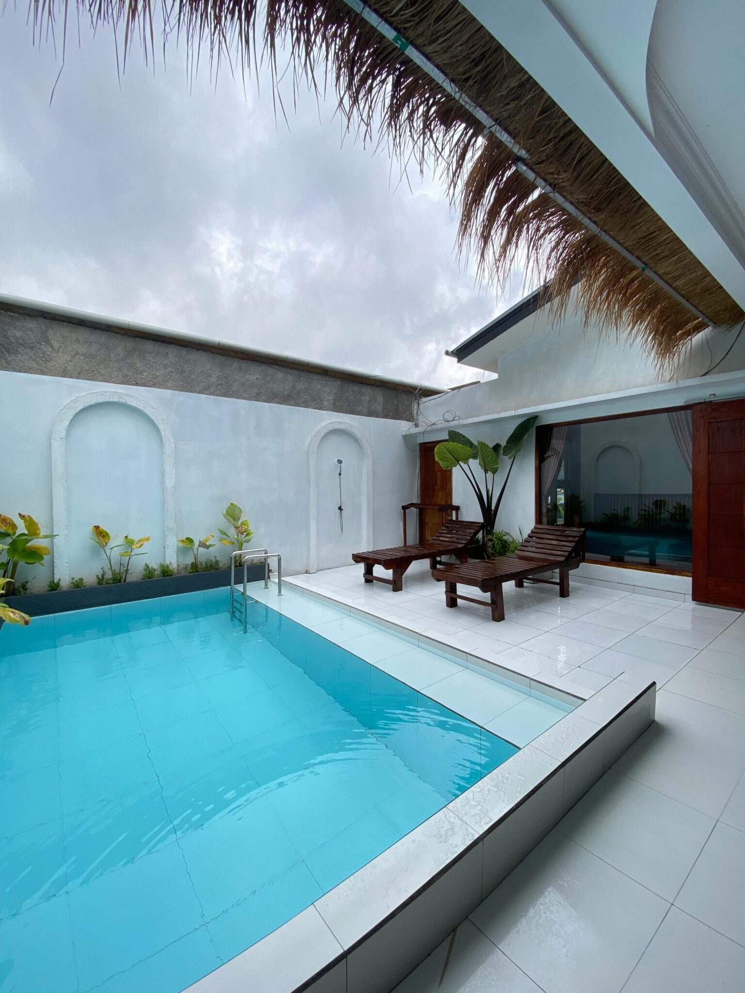 12 Small Backyard Pool Ideas That Turn Any Outdoor Space Into a ...